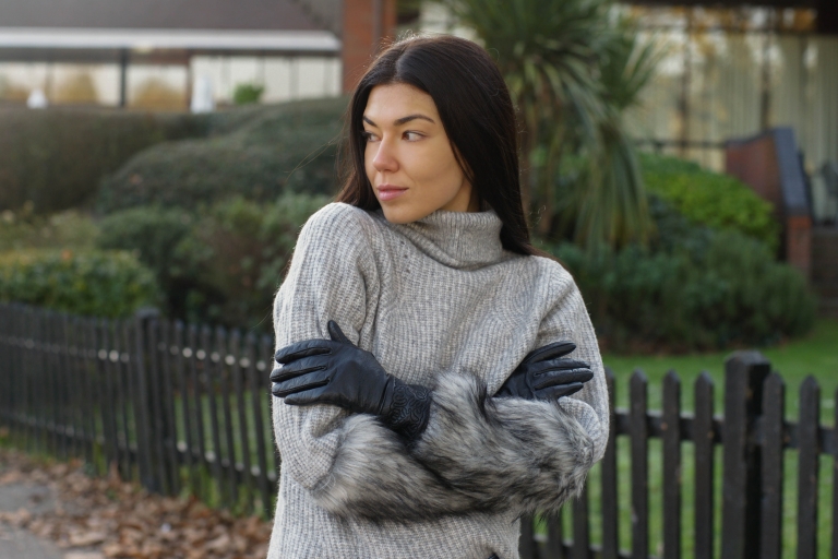 2 Ways To Embrace The Faux Fur Sleeve Trend - BRONDEMA