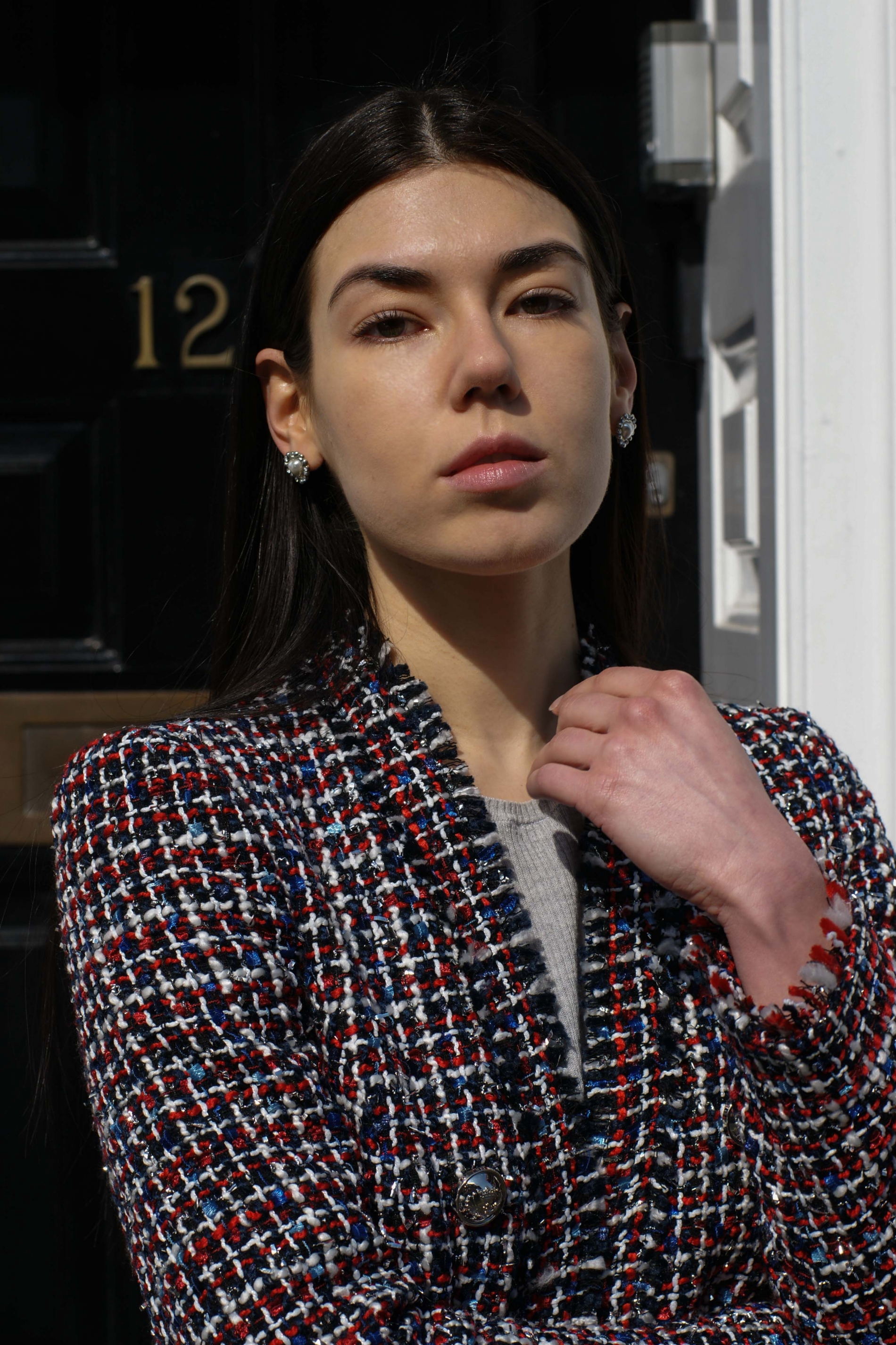3 Effortless Ways To Style A Boucle Blazer - BRONDEMA
