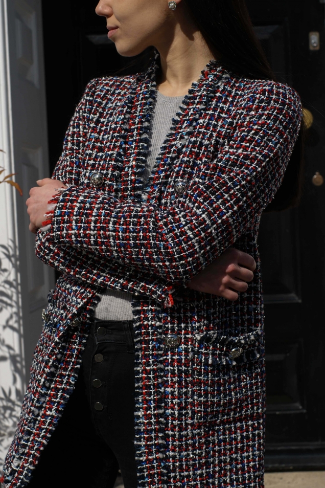 3 Effortless Ways To Style A Boucle Blazer - BRONDEMA