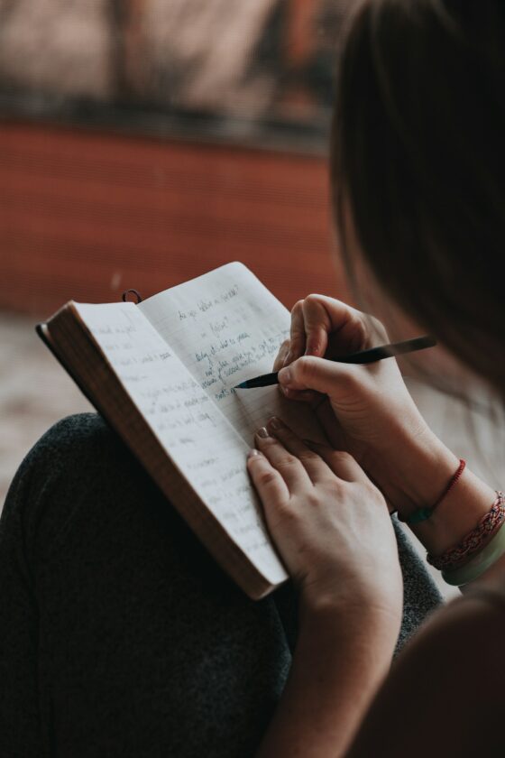 How to Rebuild Confidence After Life Challenges - BRONDEMA