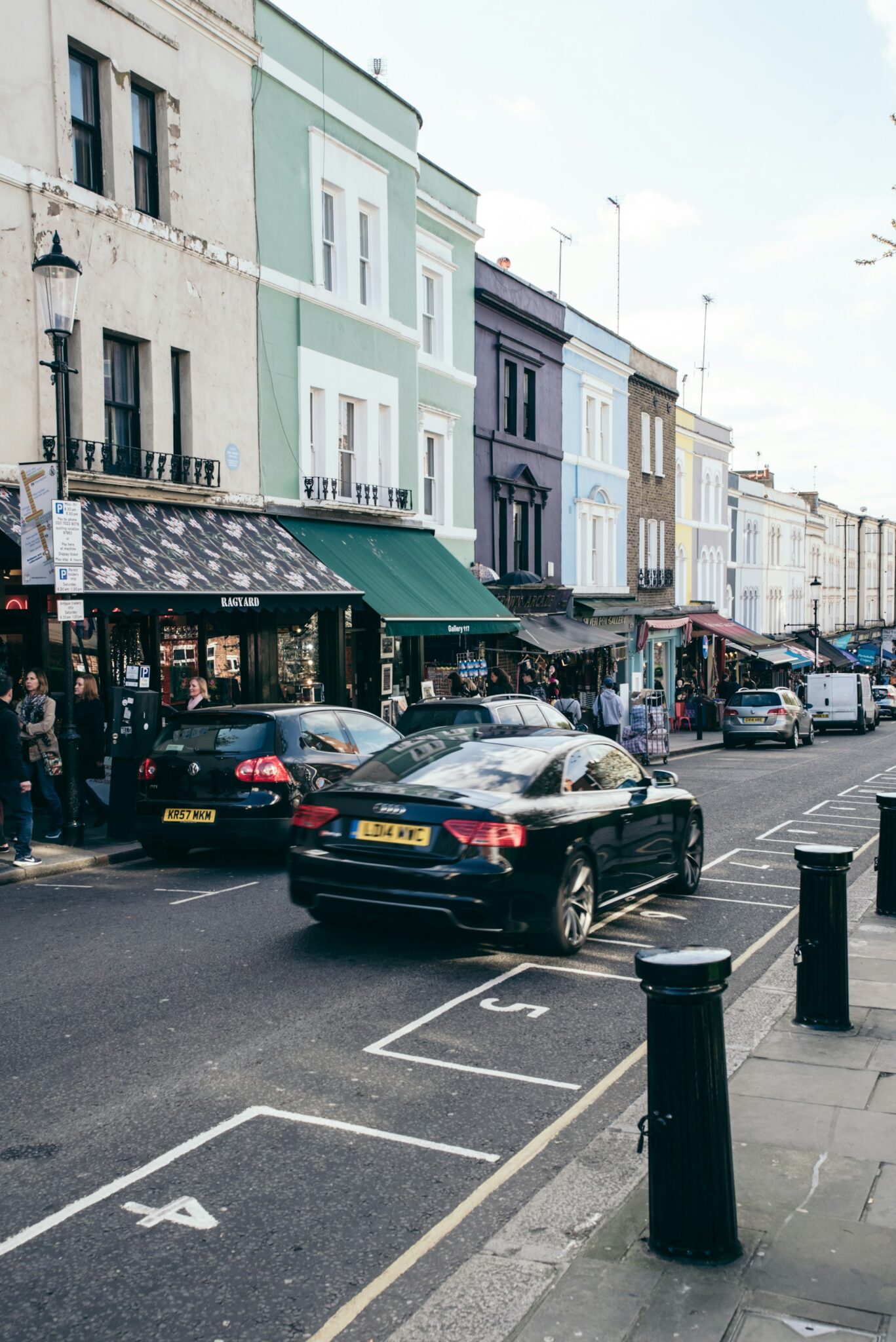 Finding Your Happy Place in the UK - BRONDEMA